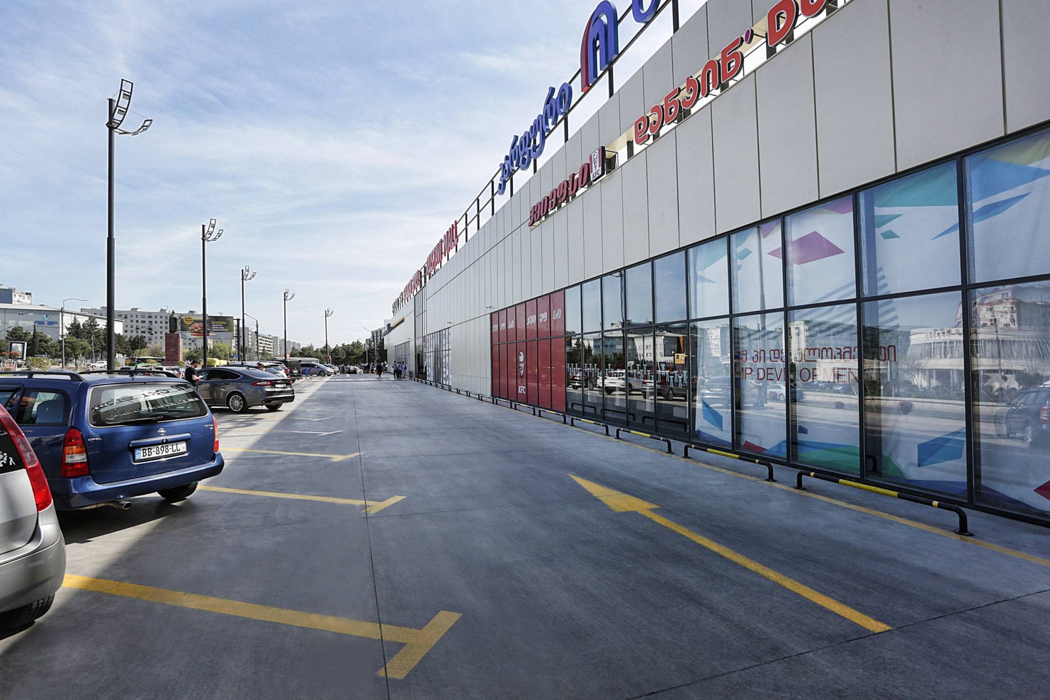 Rustavi Mall (DST Floor and Scratched concrete) • ბესტი ჯგუფი • Besti Group